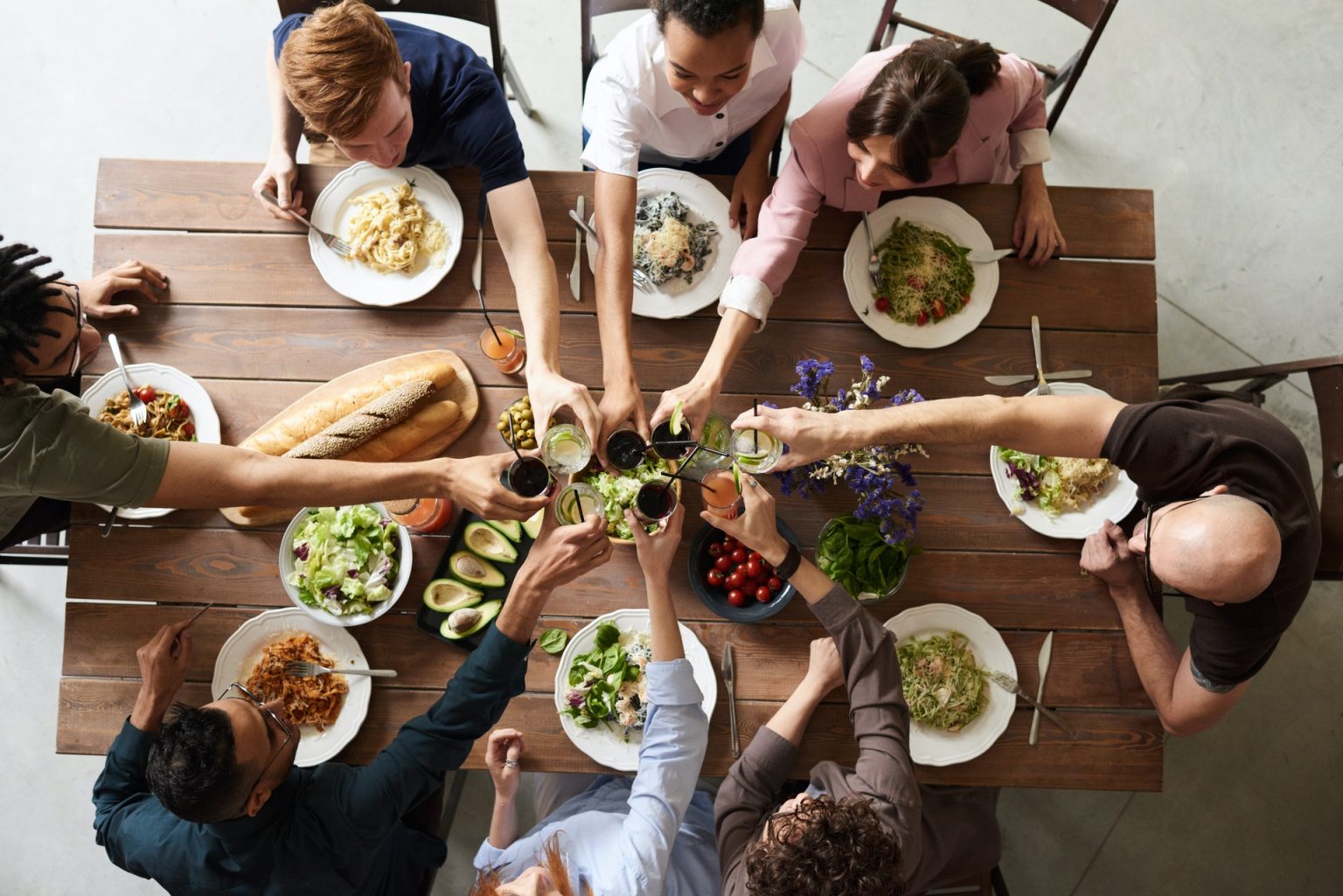 10 Activities to do with friends at home! - Truth or Dare
